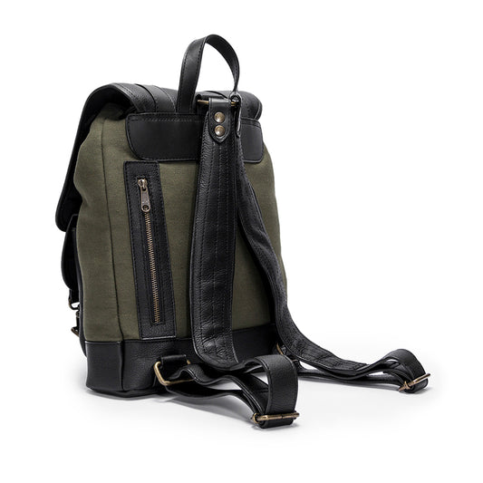 Shop Travel Backpacks | Quavaro